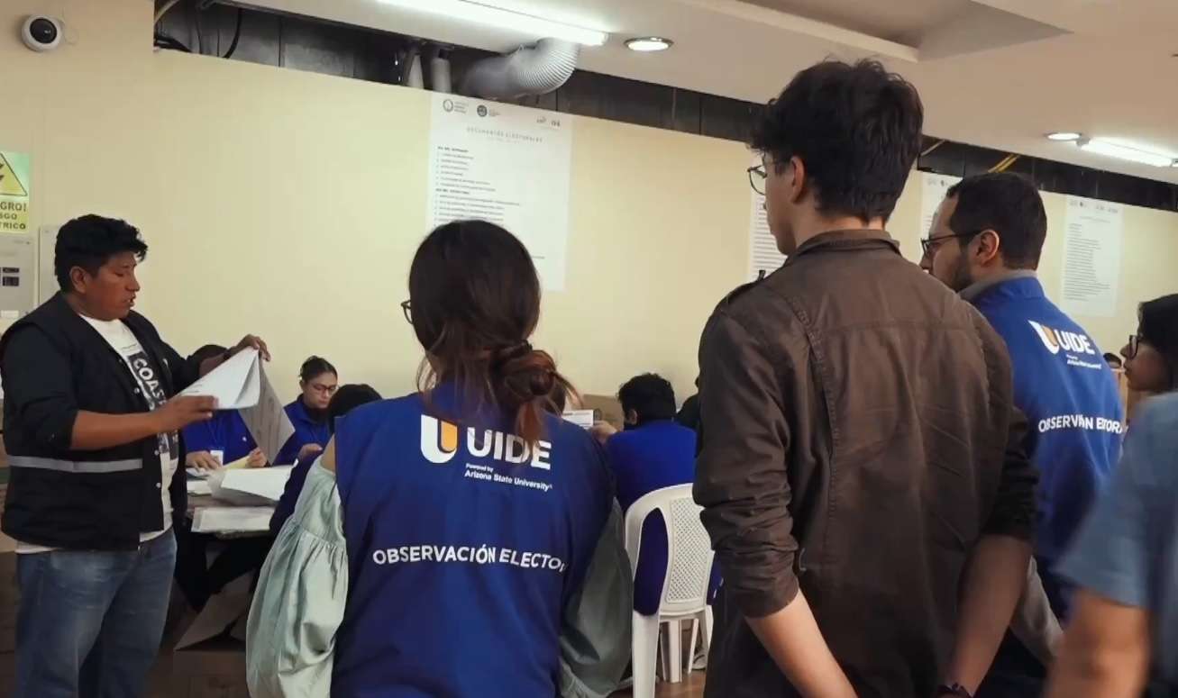 Observadores constataron avance de impresión en el IGM.